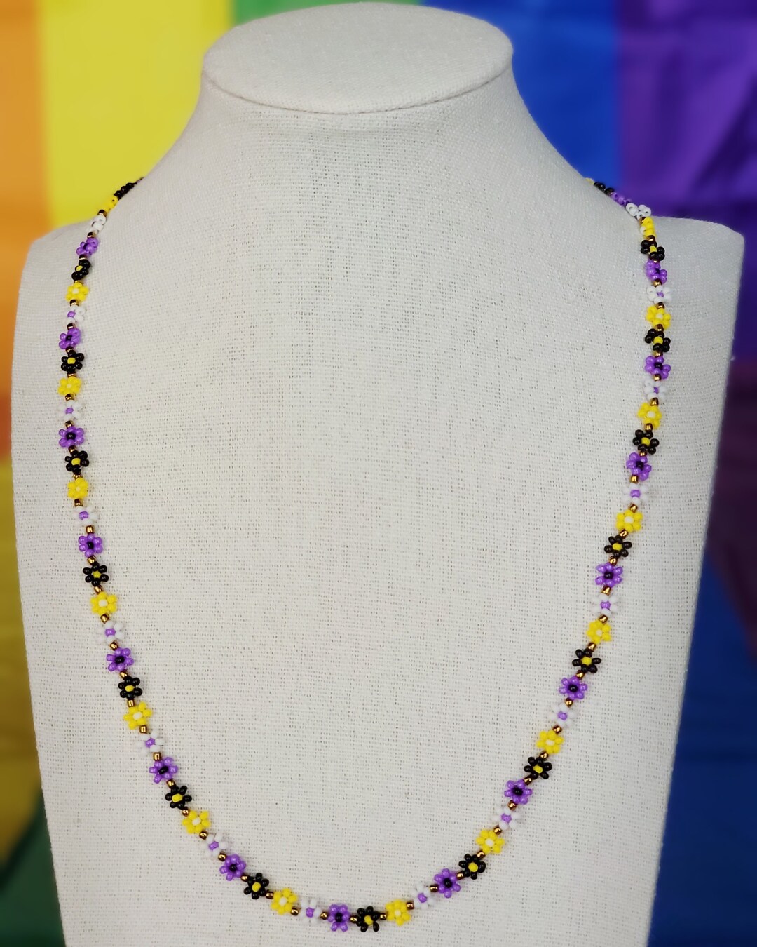 Non-binary Pride Daisy Necklace - Etsy