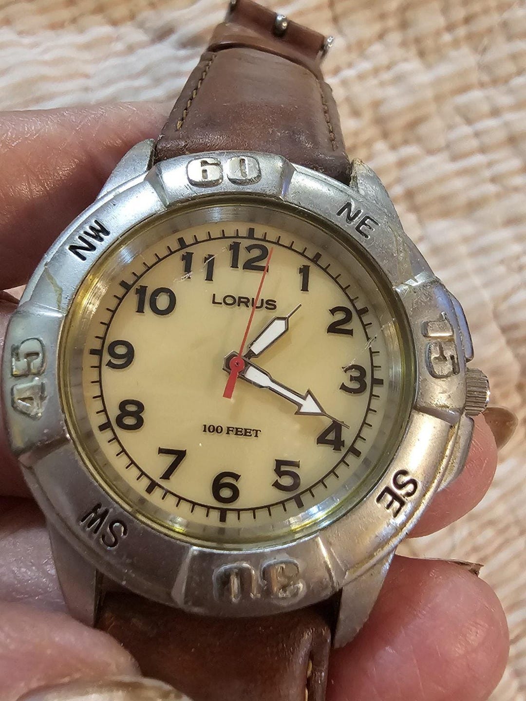 Vintage Men’s Lorus Watch by Seiko Light up Dial 100feet Rotating Bezel ...