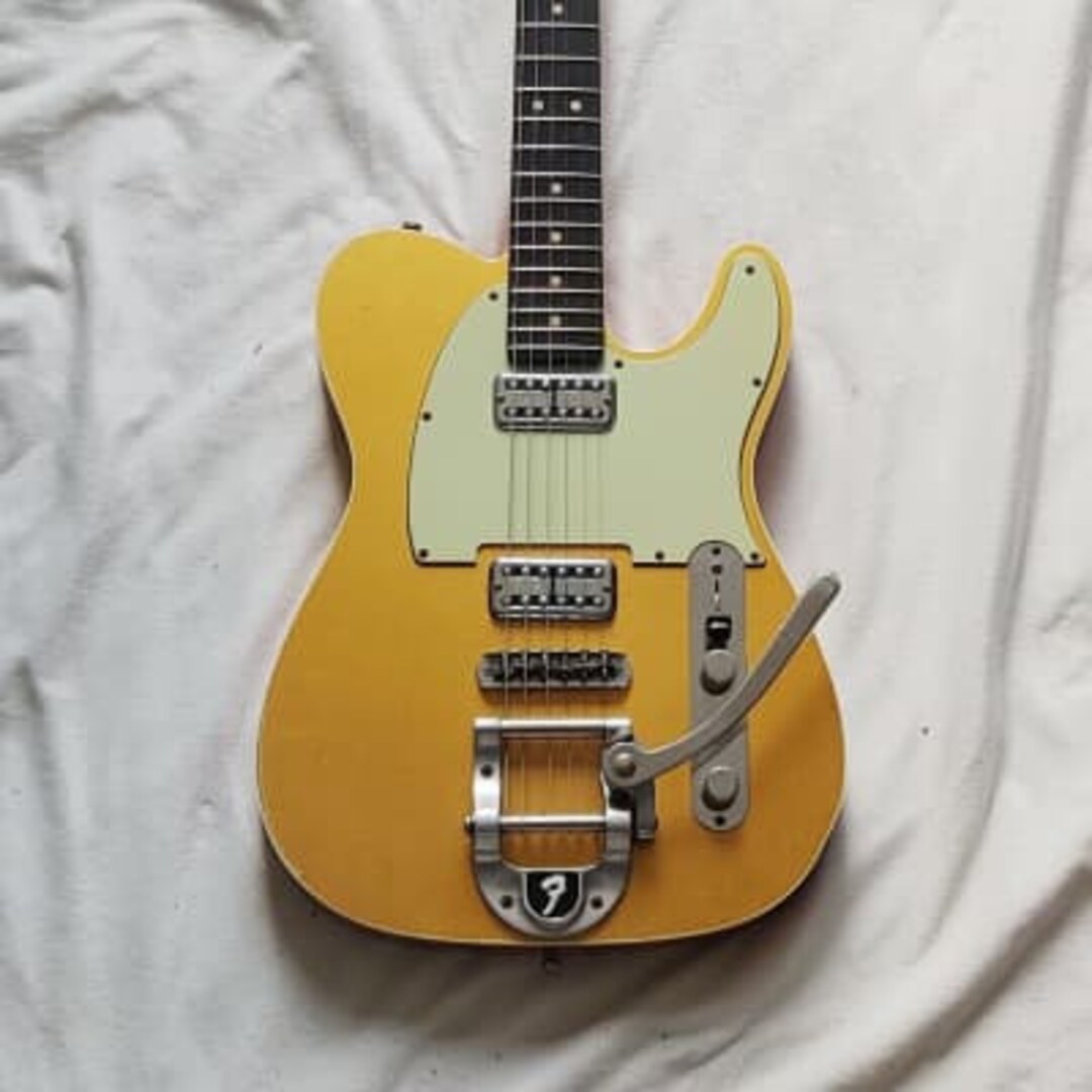 Fender Electric Guitar Custom Shop Relic Deluxe Telecaster Gold Natural ...