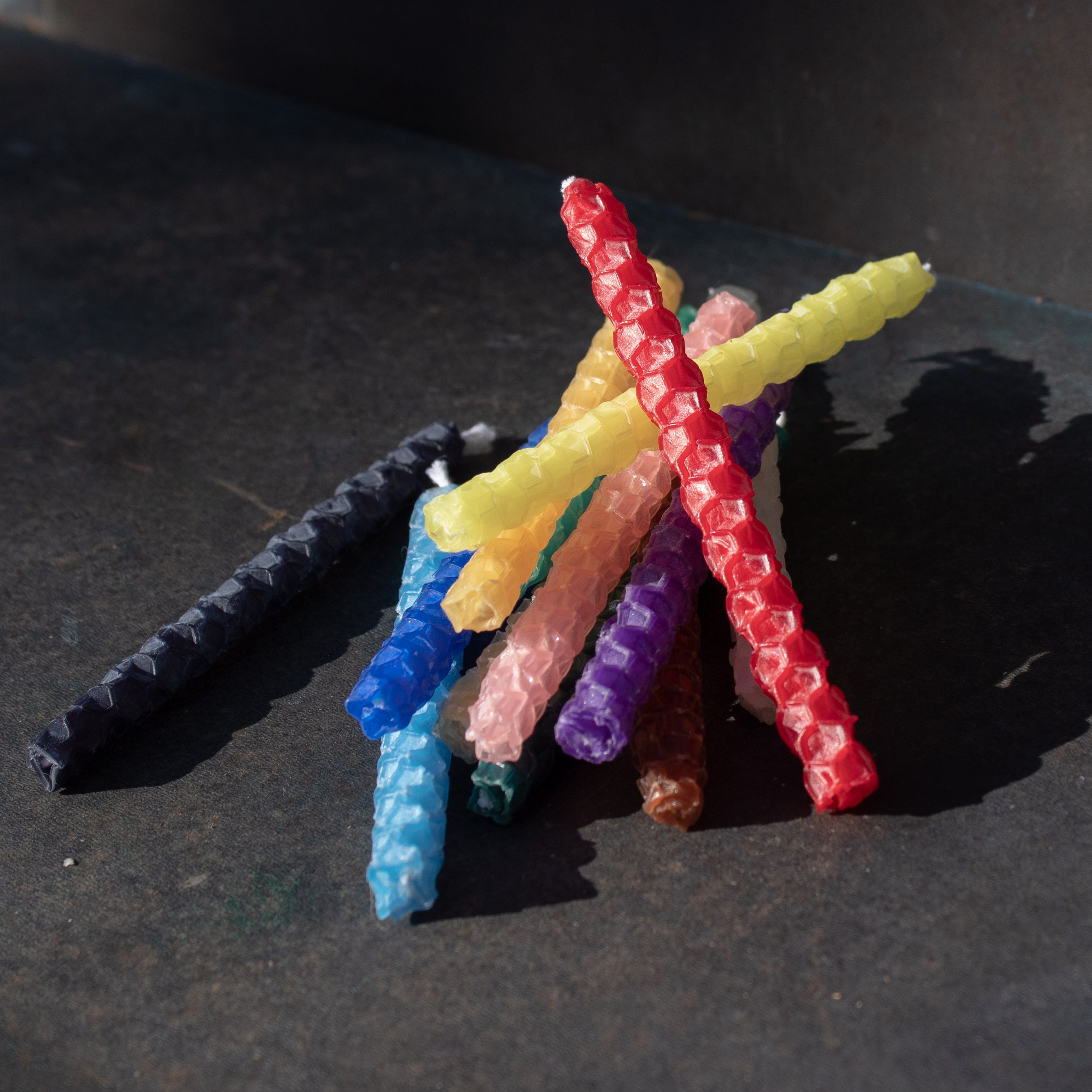 Rainbow Beeswax Birthday Candles: Set of 7 Rolled Candles - Etsy