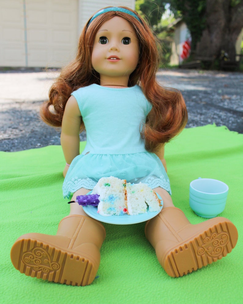 Doll Candles, Set of Seven Rolled Beeswax Candles in Rainbow Colors - Etsy