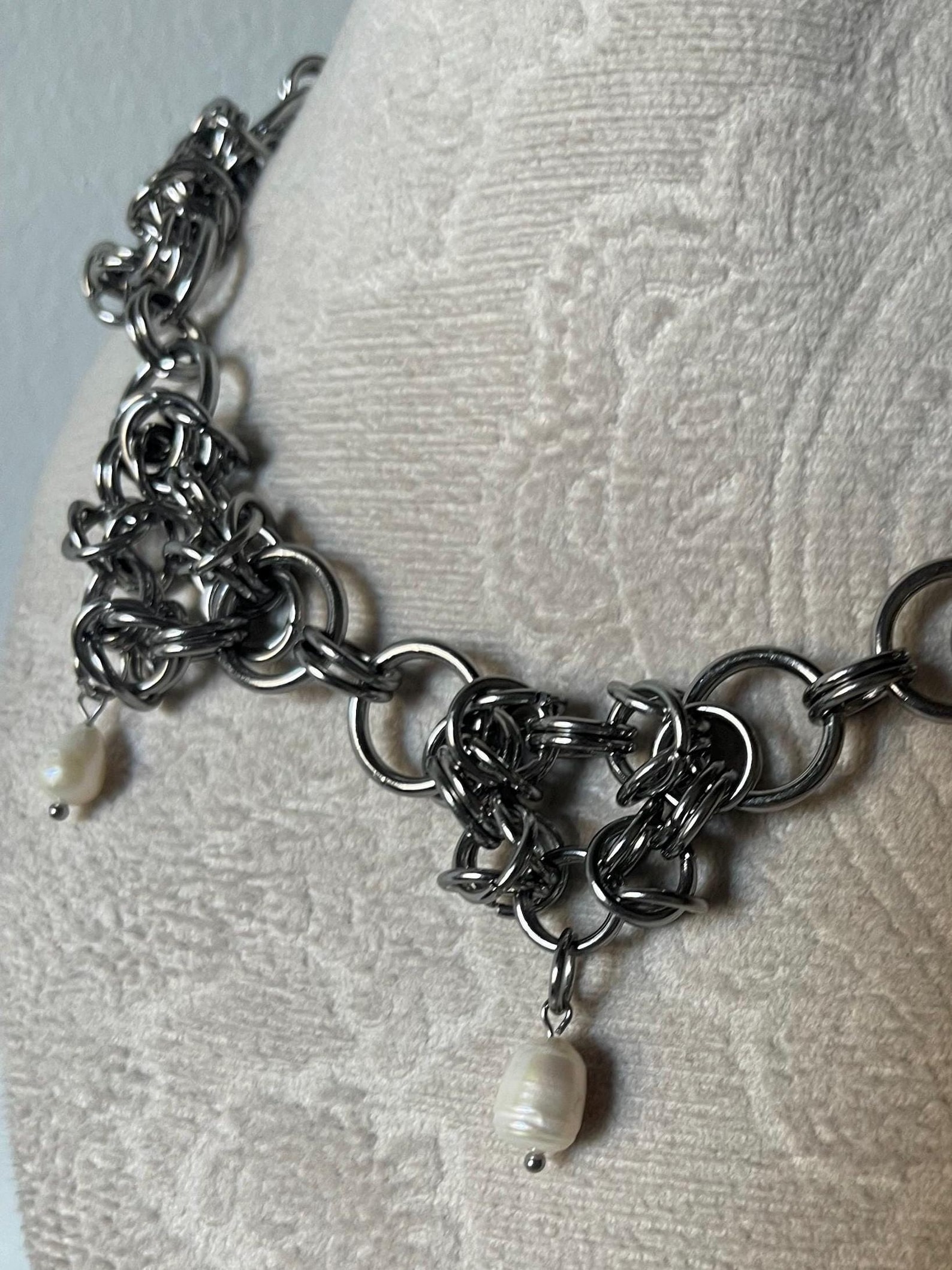 Chainmail and Pearl Jester Necklace or Choker - Etsy