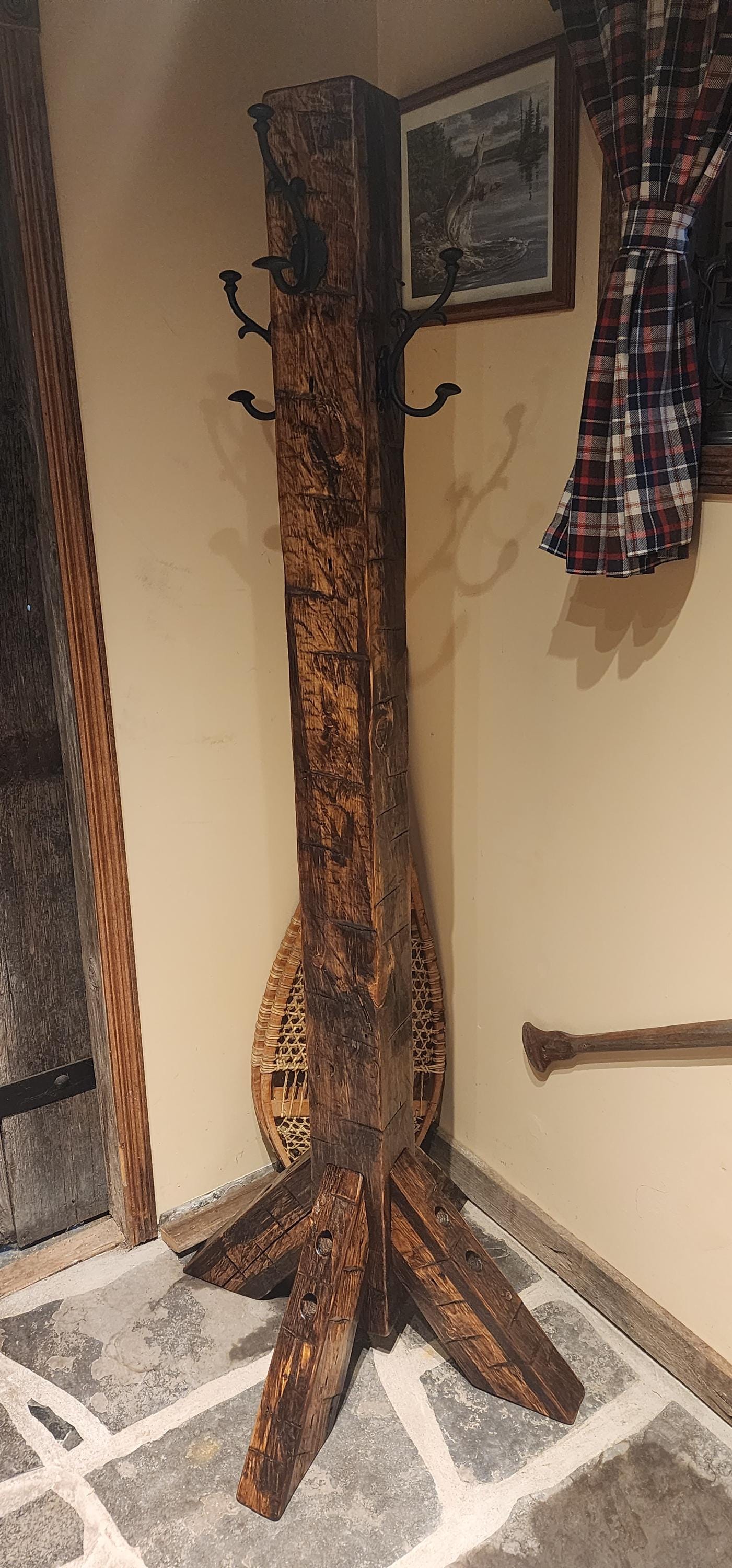 Rustic Farmhouse Coat Stand: Cozy Entryway Coat Rack - Etsy