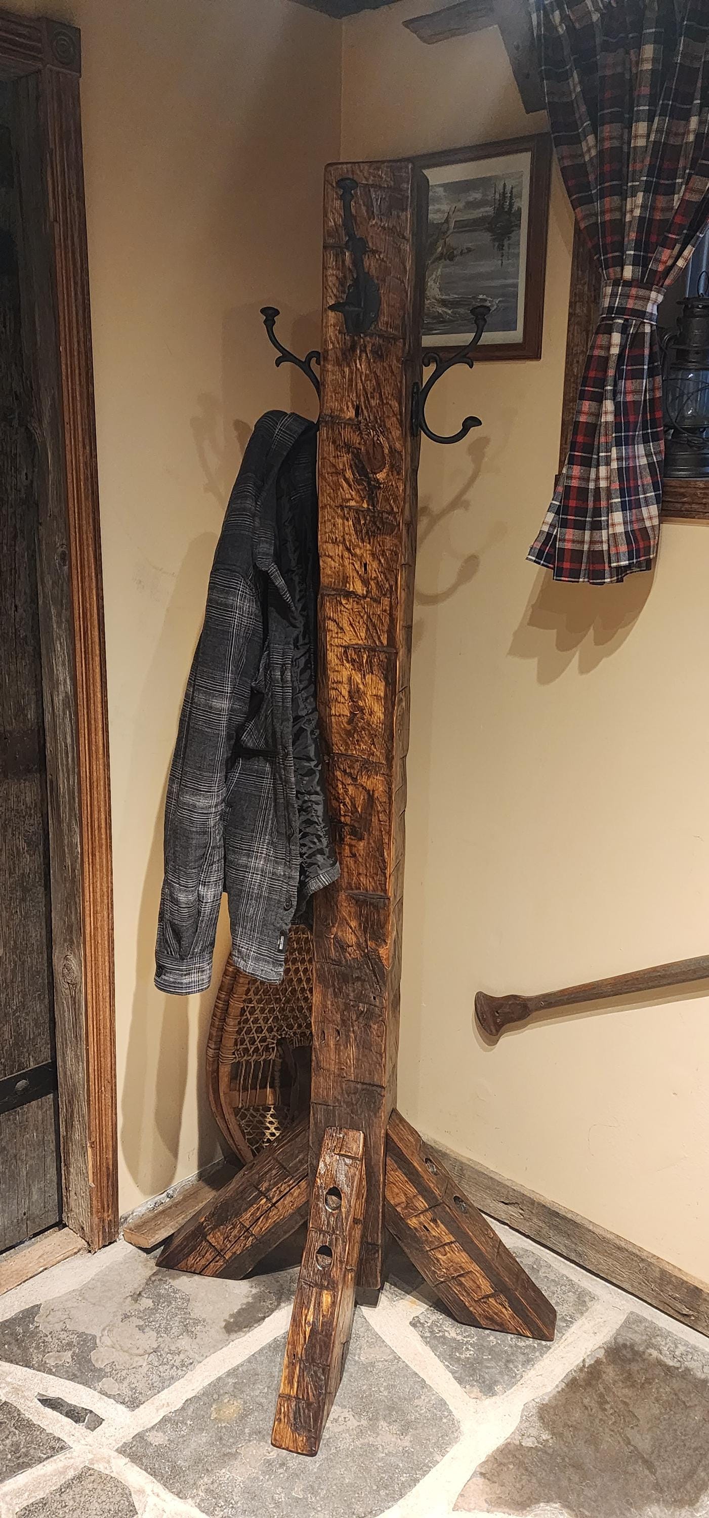 Rustic Farmhouse Coat Stand: Cozy Entryway Coat Rack - Etsy