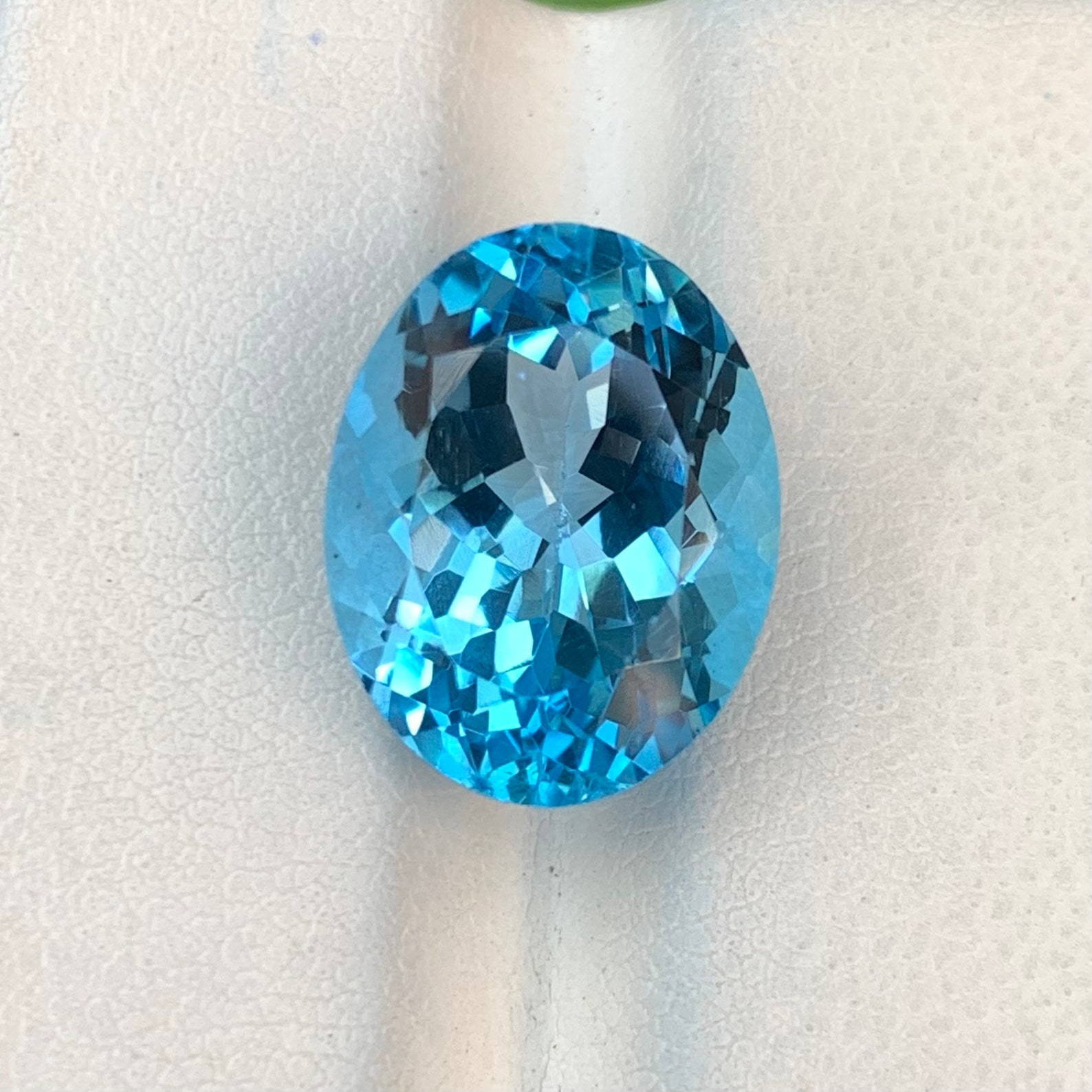 12 Ct's Loupe Clean Swiss Blue Oval Cut Topaz, Swiss Topaz, Oval Cut ...