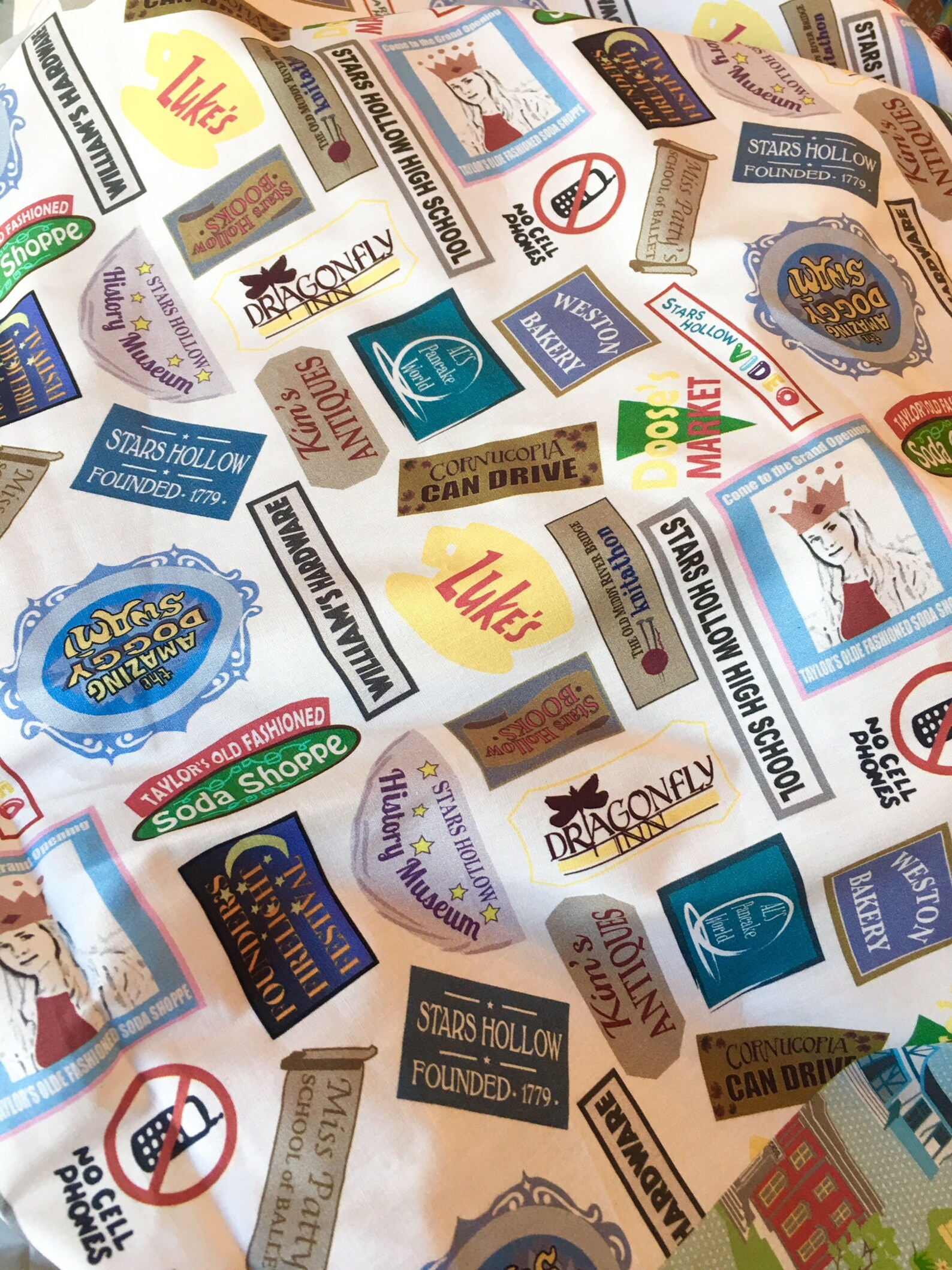 Stars Hollow Signs Fat Quarter 18 X 22 - Etsy