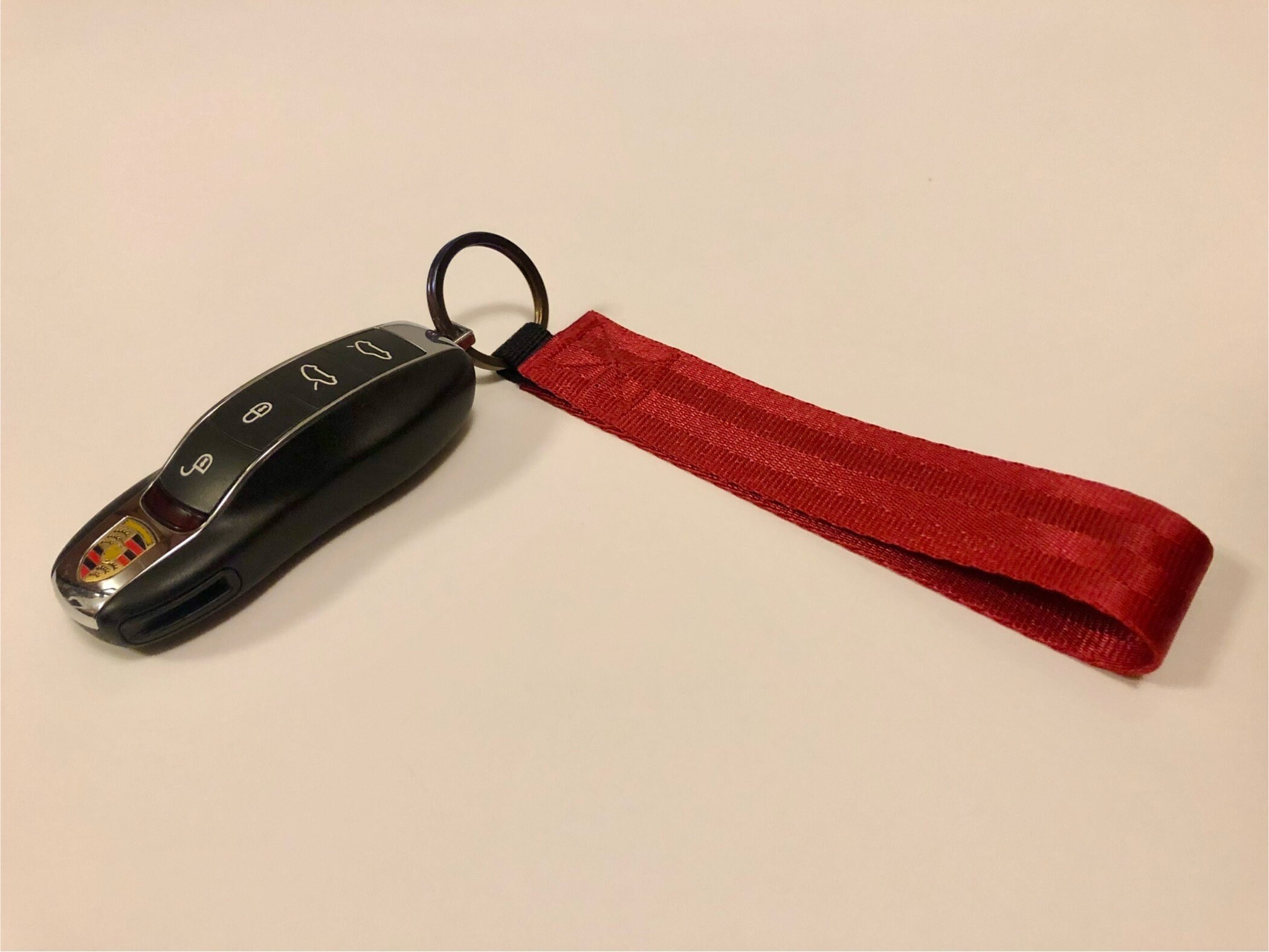 Porsche 911 GT3RS RED Door Pull Style Keychain Seatbelt Strap Titanium ...