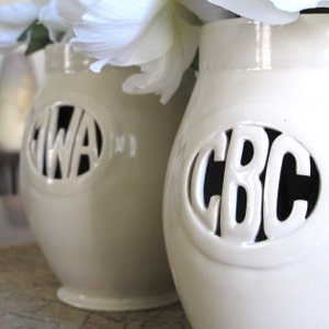 Custom Monogram Vase for Your Bridesmaids / Mother of the Bride ...