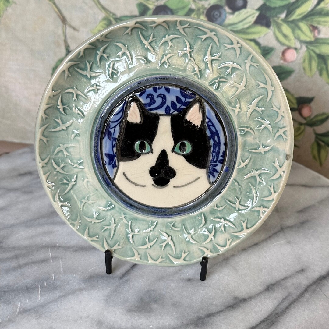 Black & White Cat Face Dish With Decorative Bird Border in Aqua Blue ...