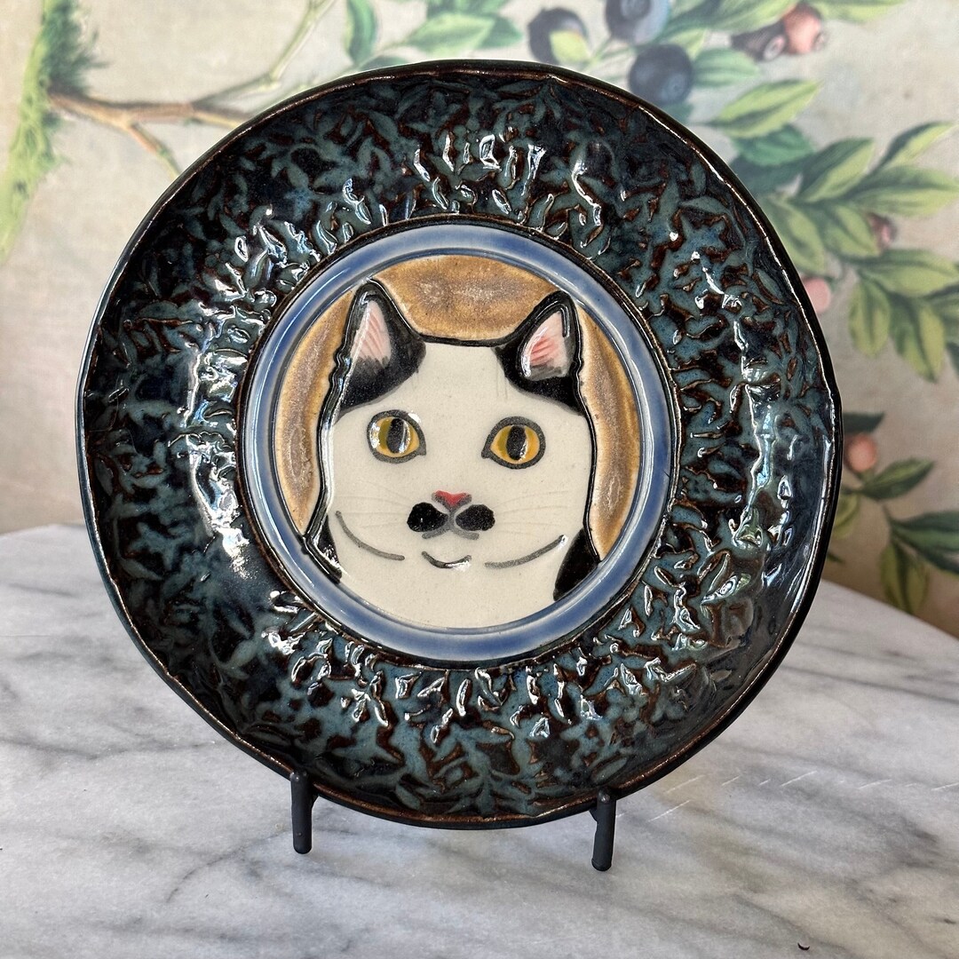 Black & White Cat Face Dish With Decorative Border in Blue - Etsy