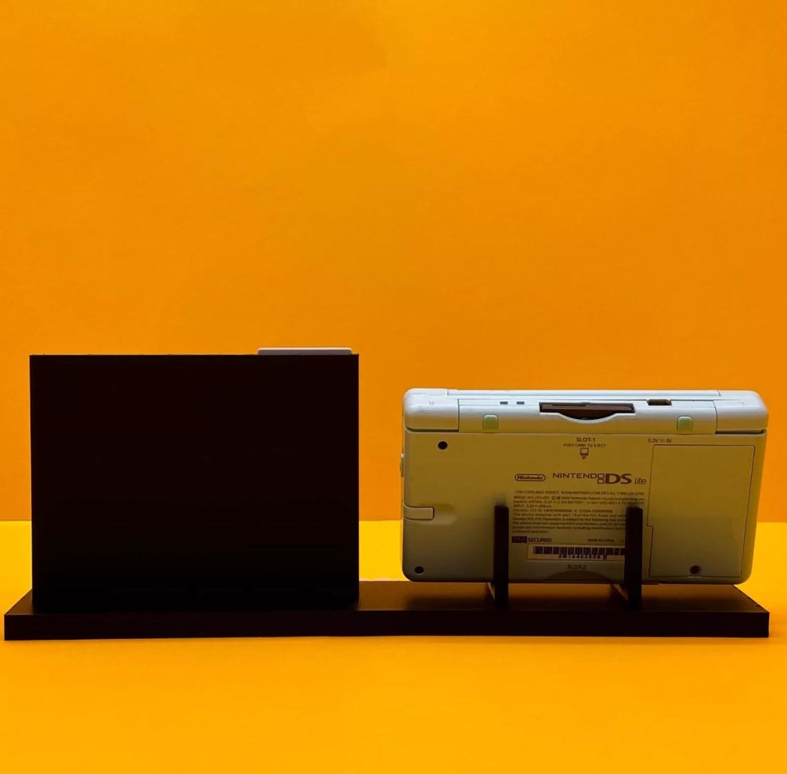 Nintendo DS DS Lite Console and Game Stand Black and White Storage ...