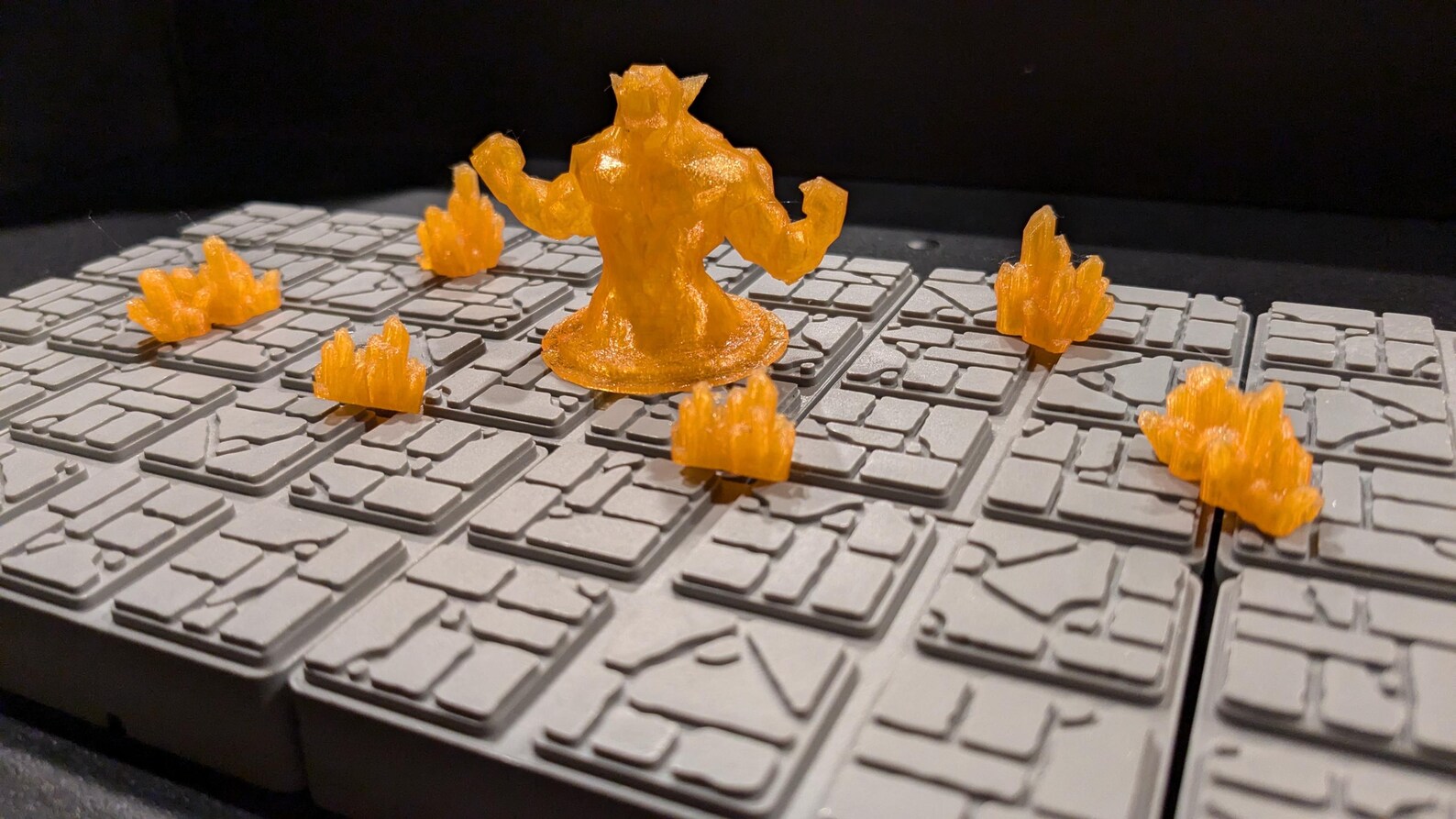 Crysmal Werewolf Miniature With Six Orange Crystal Scatter Terrain ...