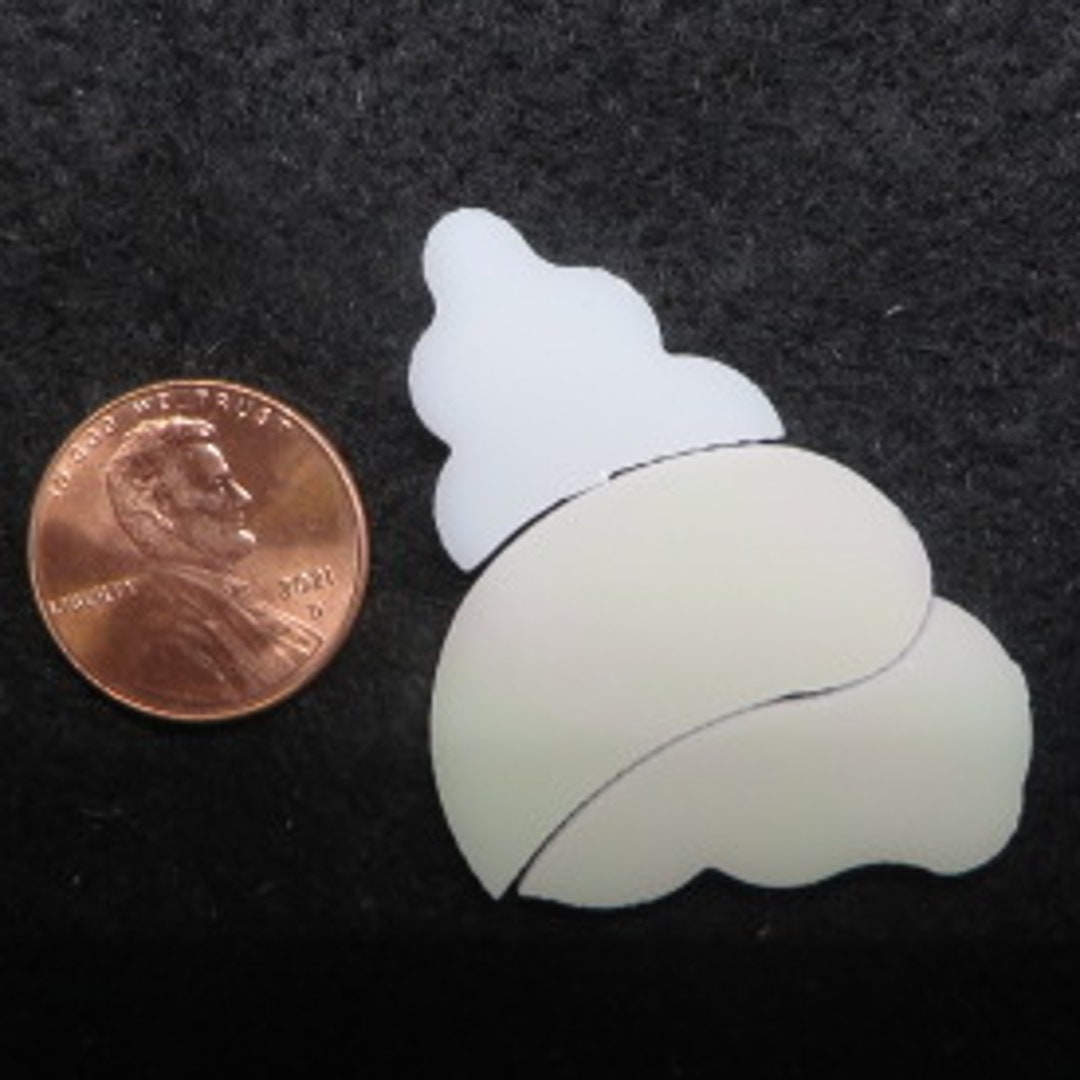 Sea Shell - COE 96 Fusible Iridescent Glass Seashell (1-1/4" X 1-5/8 ...