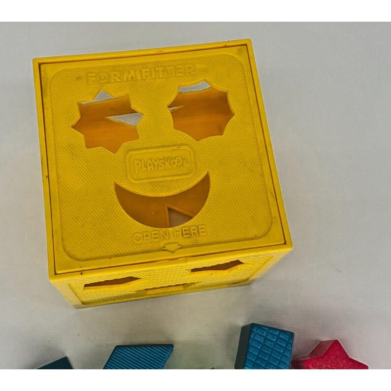 Playskool Form Fitter Shape Sorter Toy With 17 Shapes Vintage Ribbed - Etsy