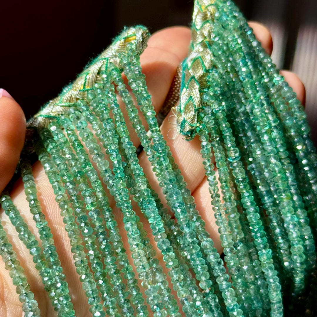 Emerald Rondelle Beads, 3mm to 4mm, 2