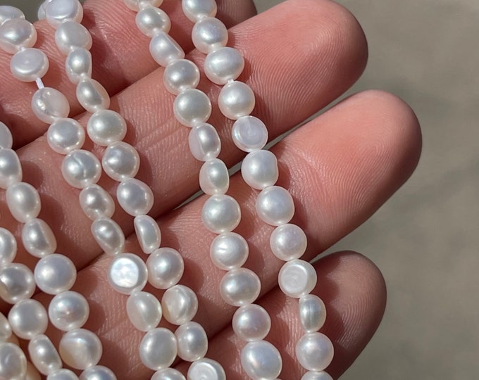 White Freshwater Coin Pearls, 4mm - 5mm Pearl Beads, Small Button ...