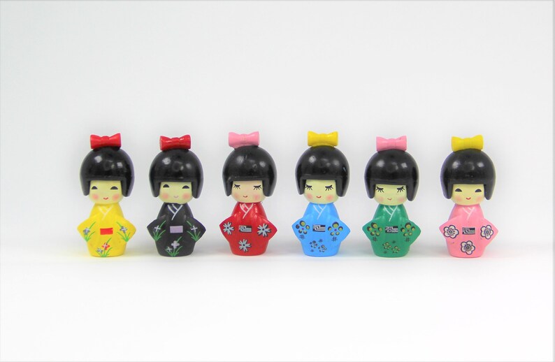 Miniature Figurines 12 Japanese Kimono Girls 2 of Each - Etsy