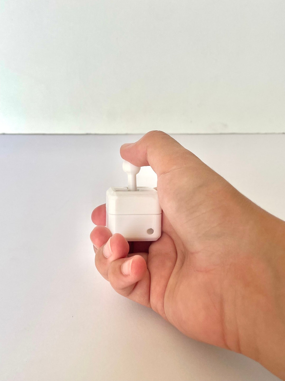 Magnetic Stick Shift Fidget Toy for Stress Relief and Office Desk ...