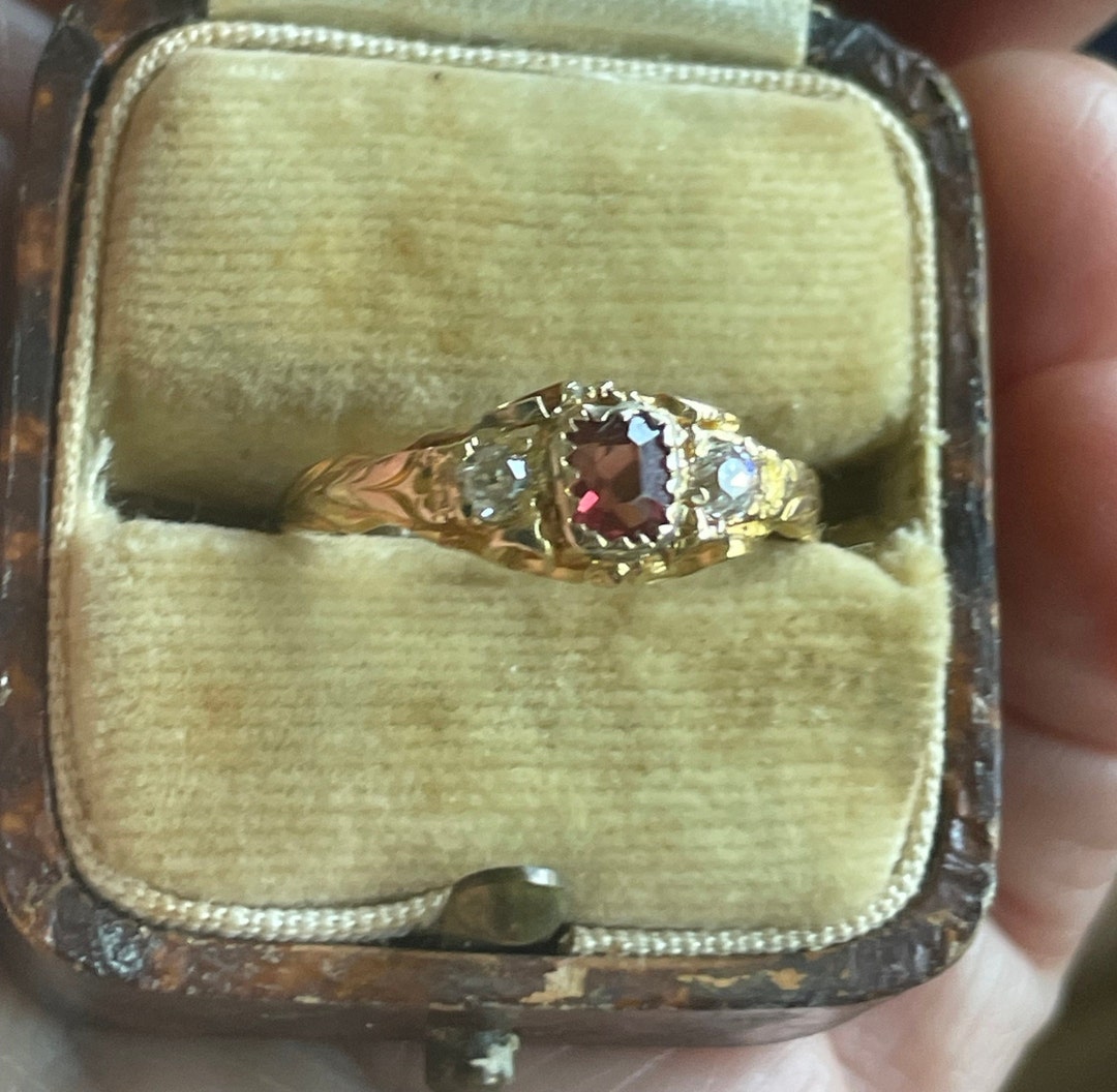 Collectable RARE 18k GEORGIAN Garnet & .30ct. Old Mine Cut Ring UNIQUE ...