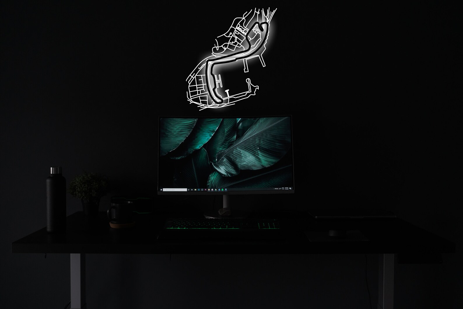 Circuit Metal Wall Art, Formula 1 Wall Decor, Metal Racetrack, Neon ...