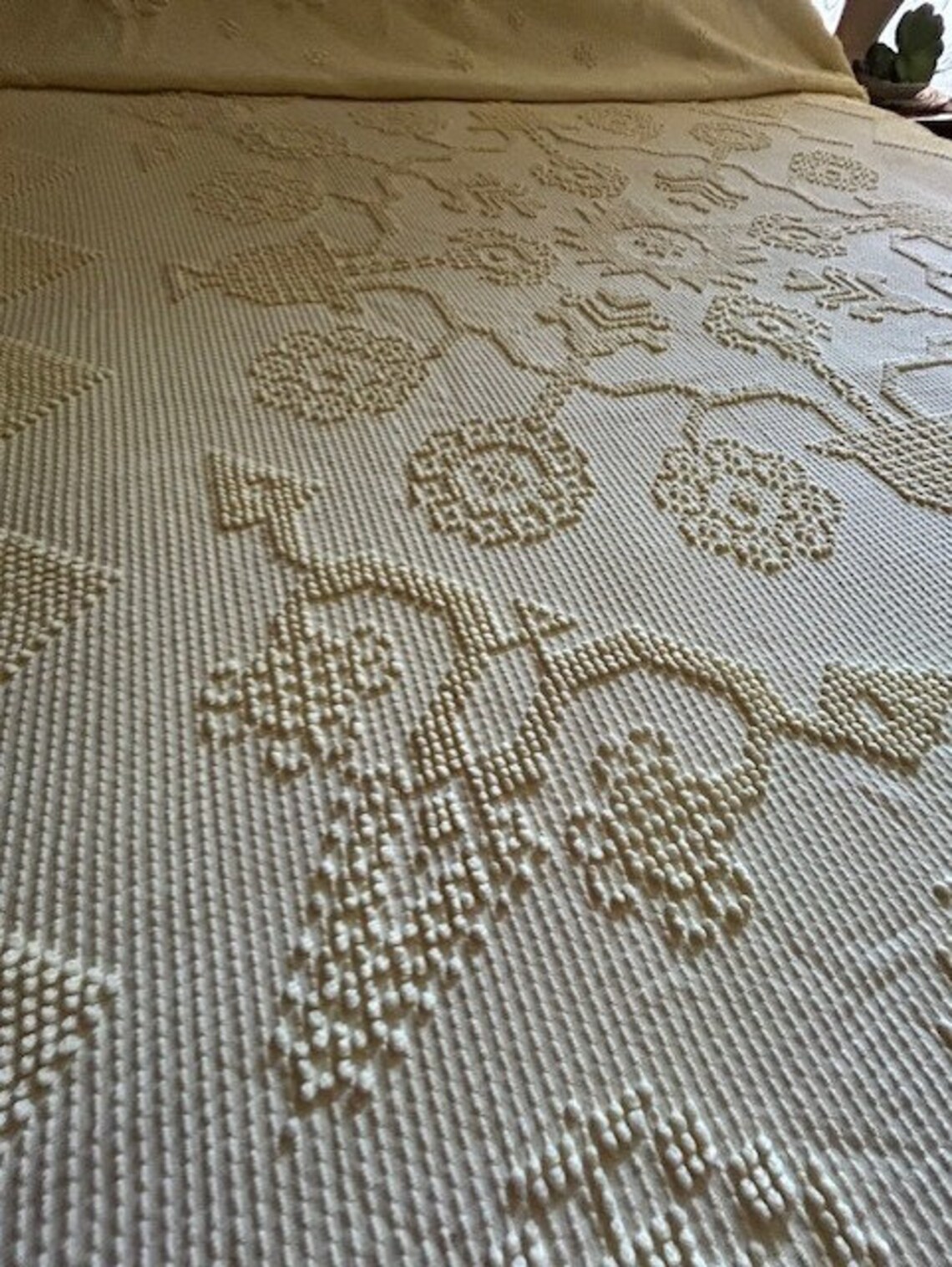 Vintage Bates George Washington Choice Yellow Hobnail Bedspread ...