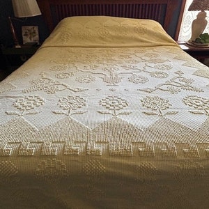 Vintage Bates George Washington Choice Yellow Hobnail Bedspread ...