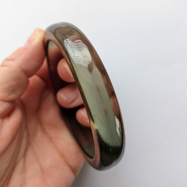 Prystal Bakelite - Etsy