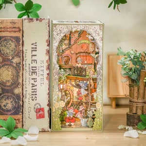 Enchanted Forest Book Nook | Elven Paradise Bookshelf Decoration ...