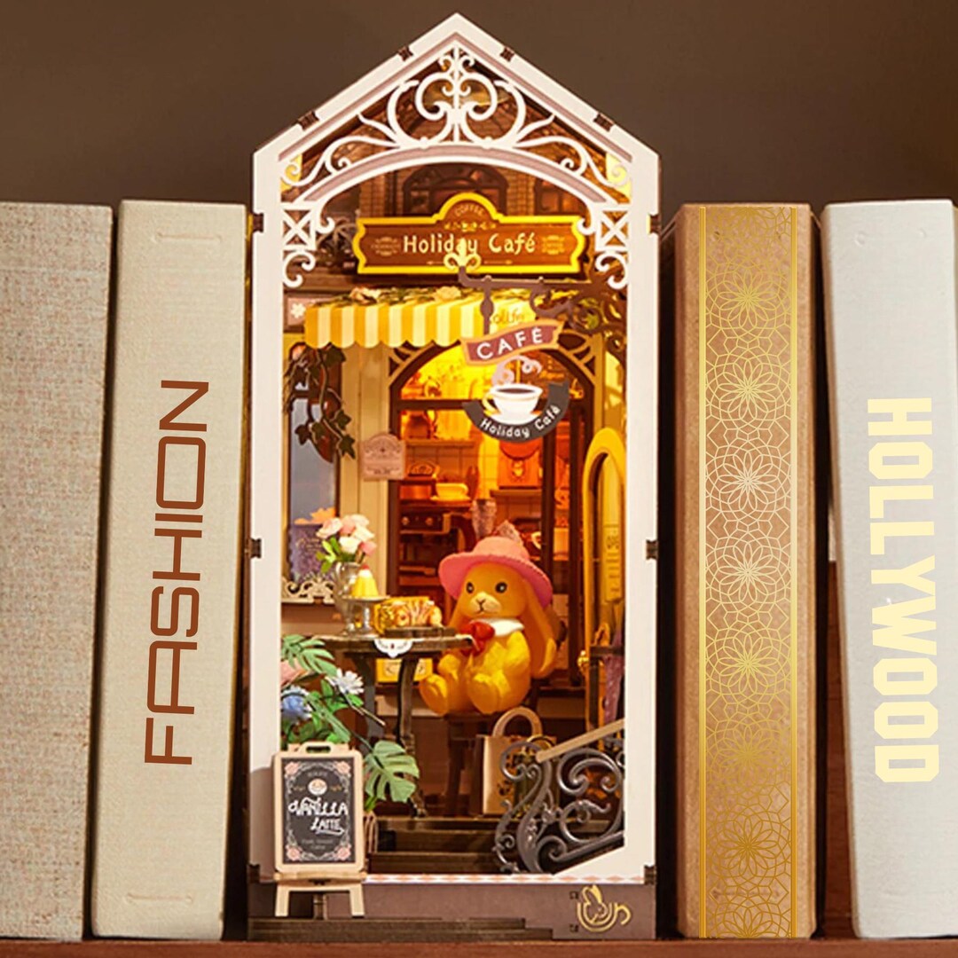 The Amber Rabbit Retreat Book Nook – A Cozy DIY Miniature Holiday Café ...