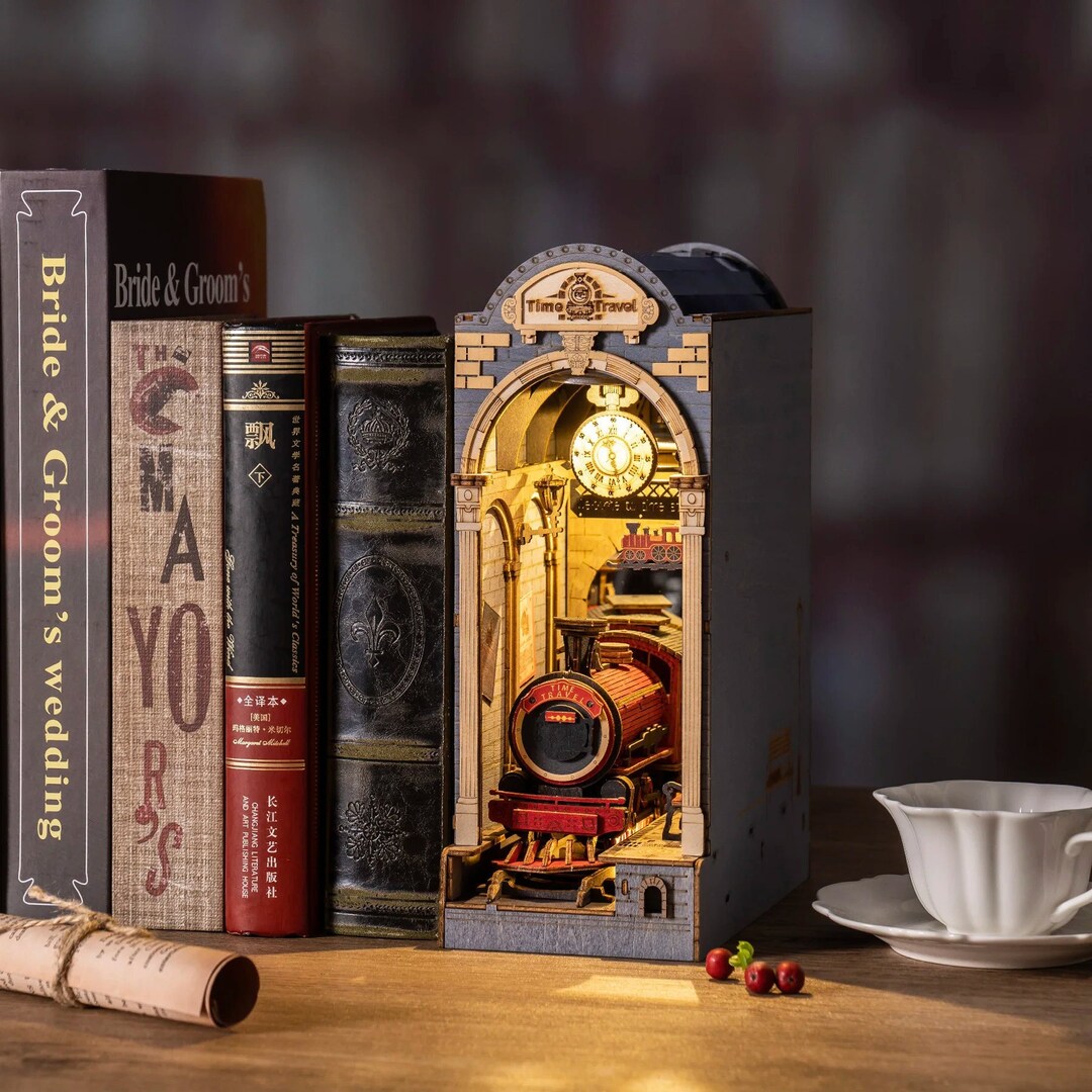 Time Train Station Book Nook Bookshelf Decoration Library Miniature ...