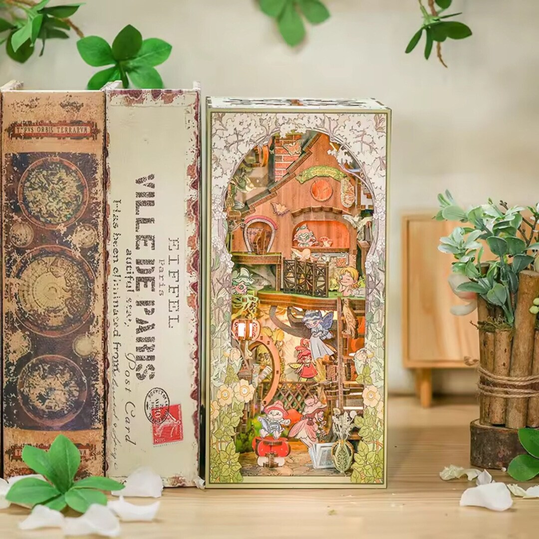 Enchanted Forest Book Nook | Elven Paradise Bookshelf Decoration ...