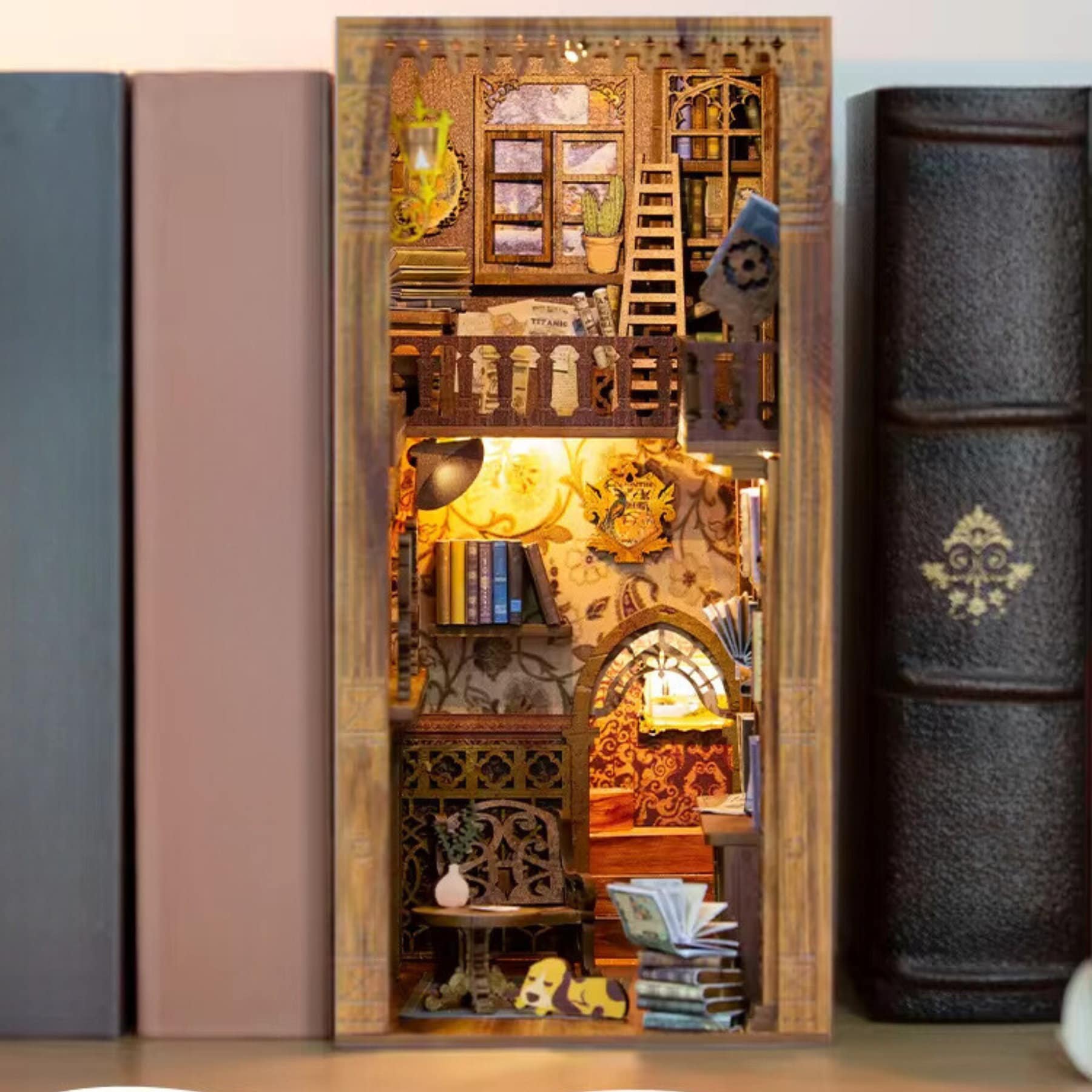 Cosy Ancient Library Book Nook | Eternal Book Store Themed Booknook ...