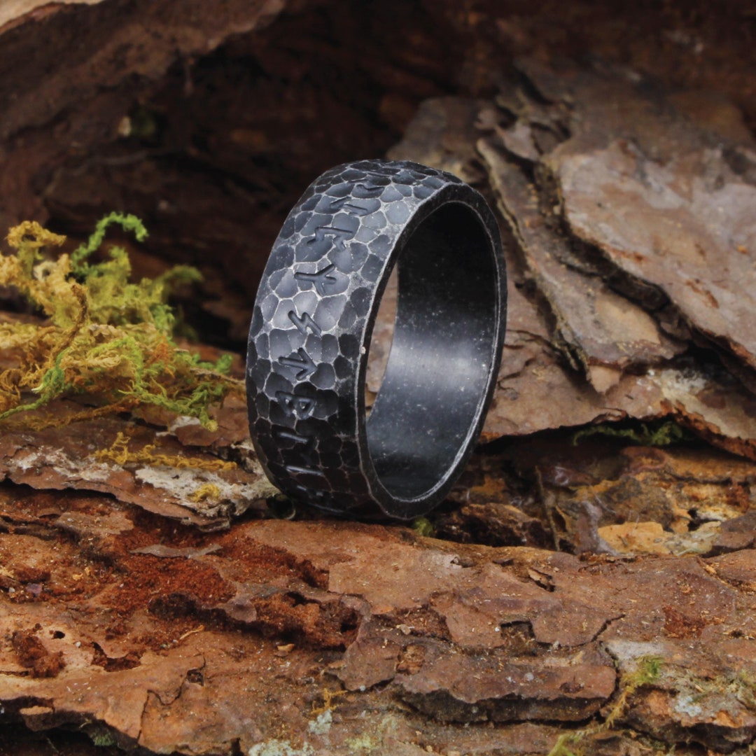 Gothic Runes Viking Engraved Ring, Dimple Encaved Pattern Ring, Black ...