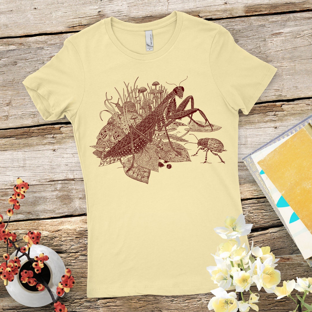 Women's Praying Mantis T-shirt: Ornate Insect Design, Women's Graphic ...