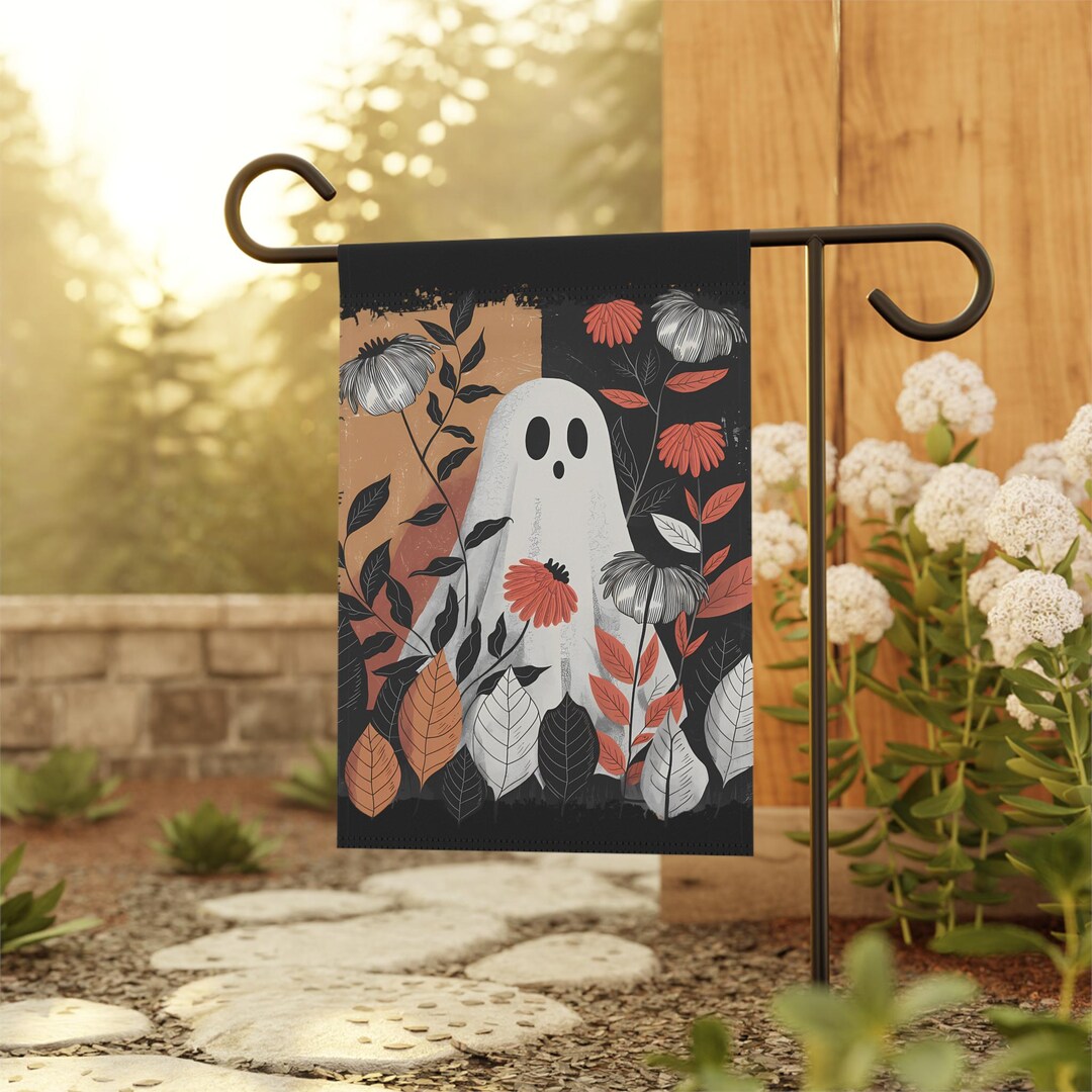 Vintage Ghost Halloween Garden Flag | Spooky Season Halloween Yard Flag ...