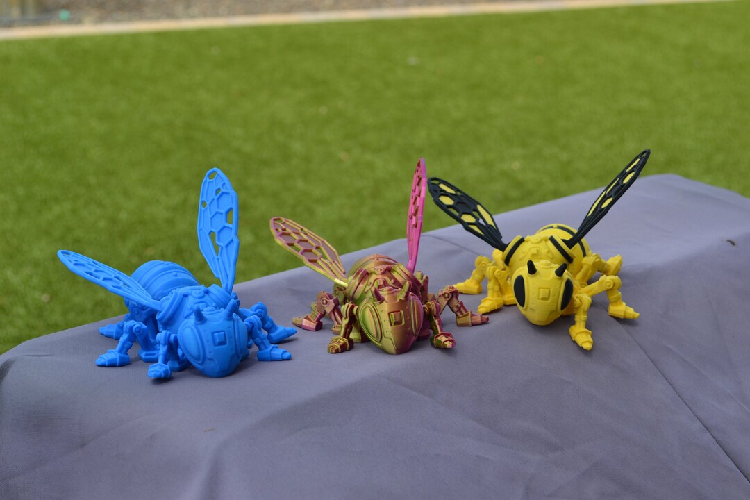 Flexi Factory Cyber Bee - Etsy