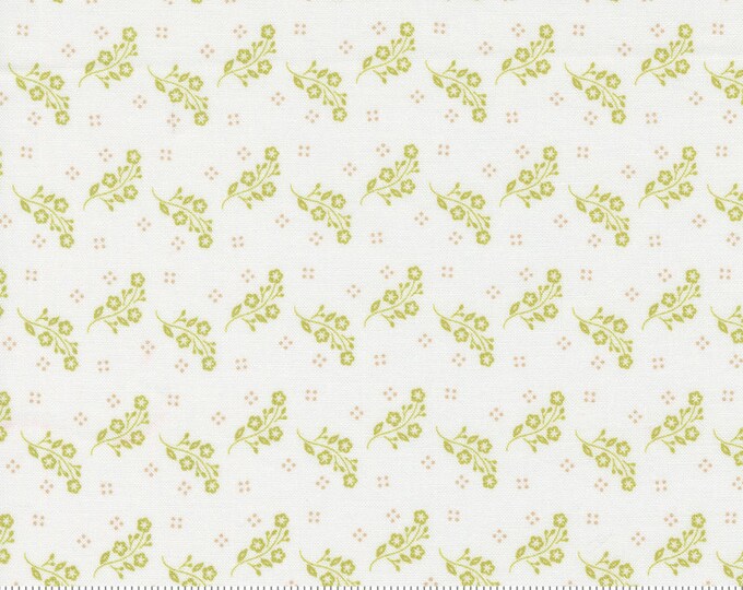Moda Fabrics, Linen Cupboard Fig Tree Co, Chantilly Leaf, 20484-22, 100 ...