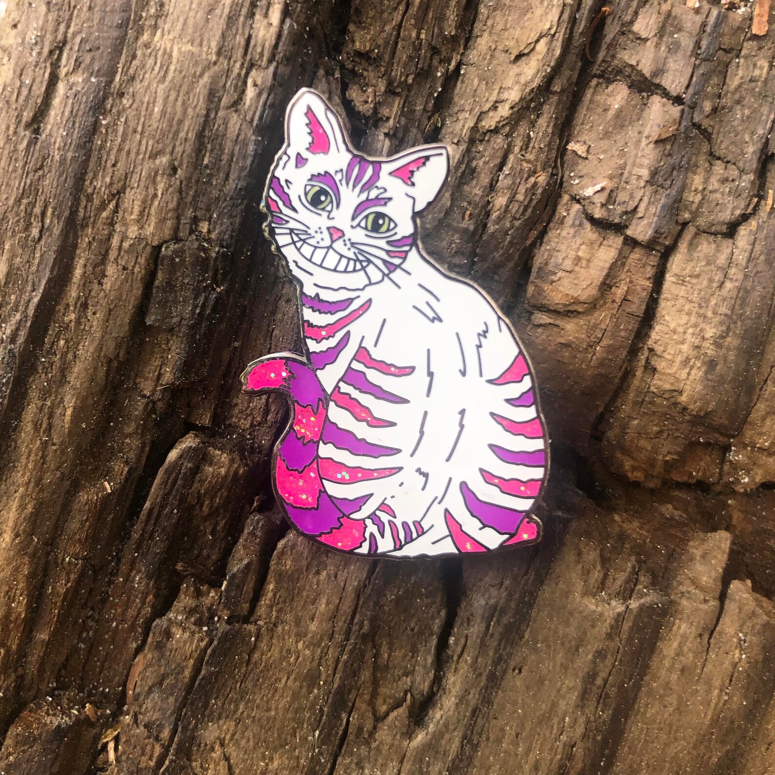 Cheshire Cat Enamel Pin / Alice in Wonderland / Collectable - Etsy