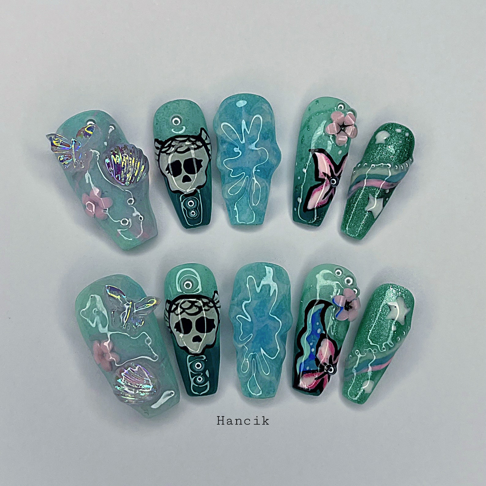 HANDMADE | Monster High - Lagoona Blue Press on Nails - Etsy