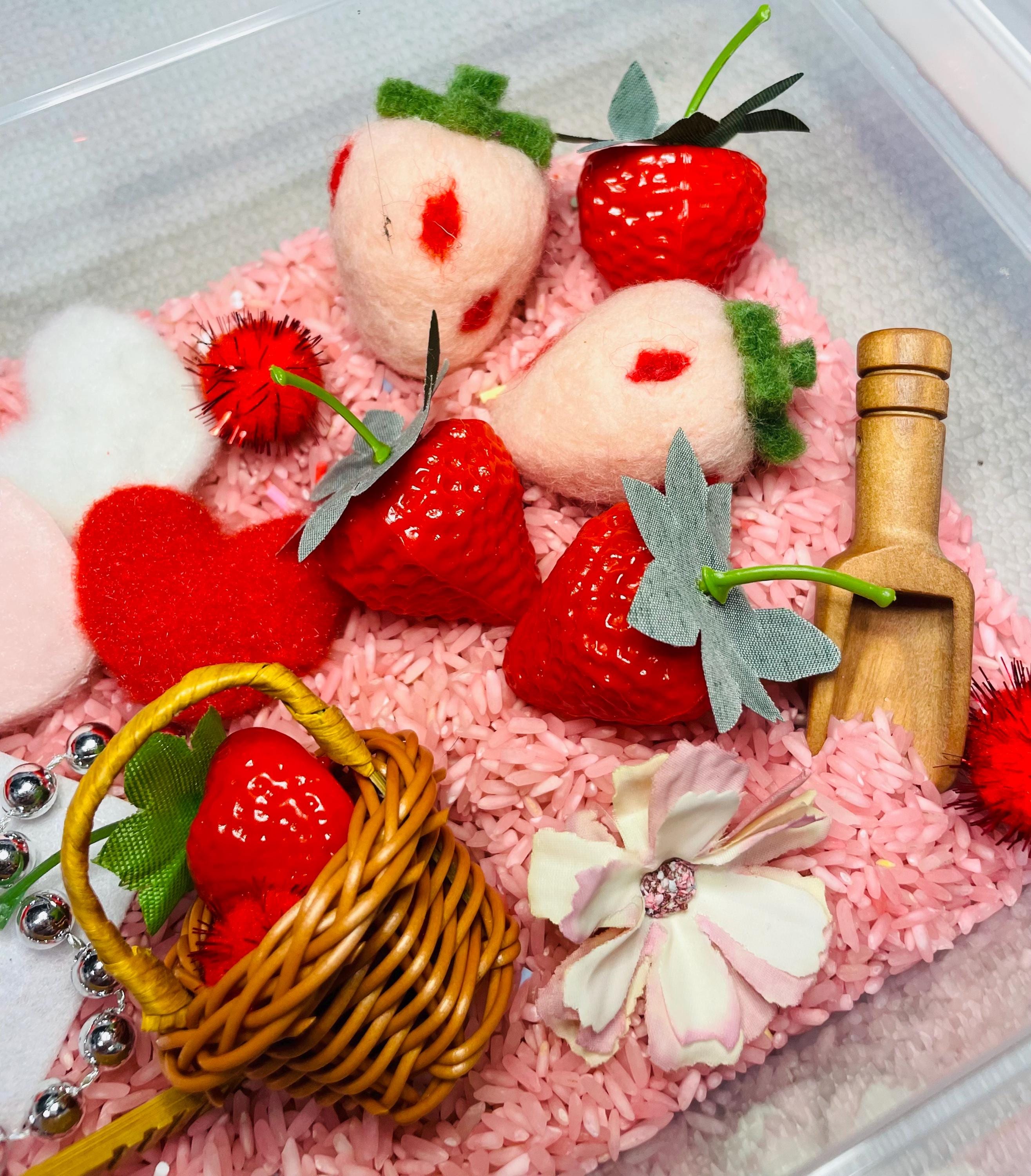 Strawberry Pour and Play Pack, Strawberry Picking Day Sensory Play ...