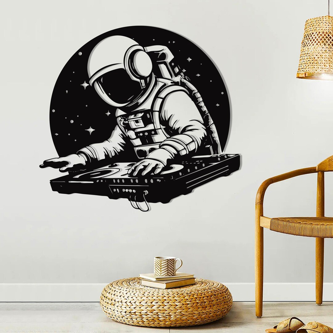 Metal Wall Art Spaceman DJ Turntable Decor, Astronaut Music Studio ...