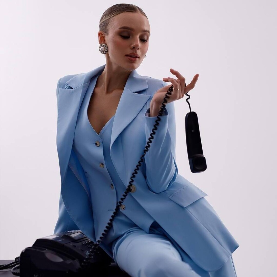 Light Blue Three-piece Suit Set: Women's Three-piece Lined Jacket ...