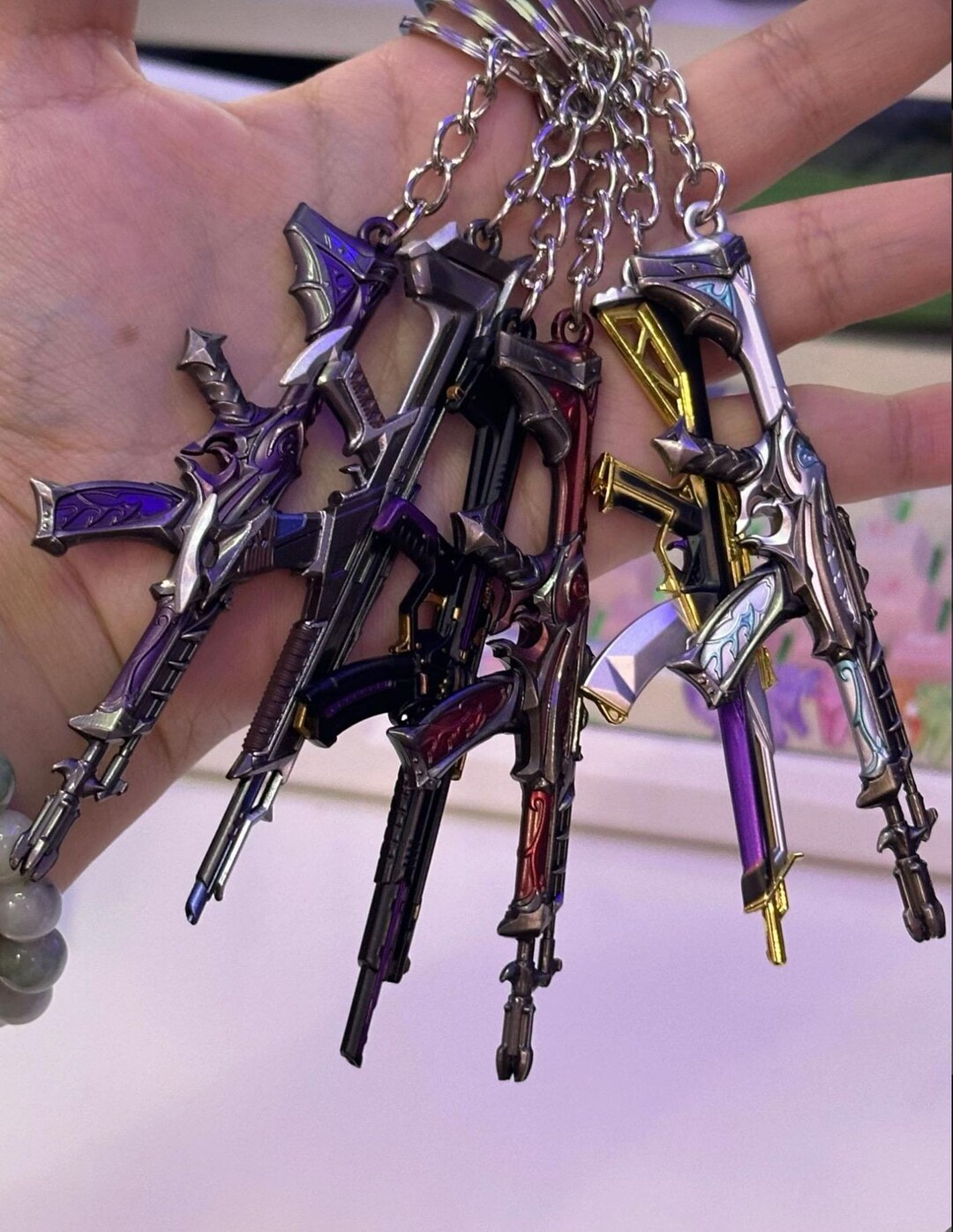 VALORANT KEYCHAIN INSPIRED - Etsy