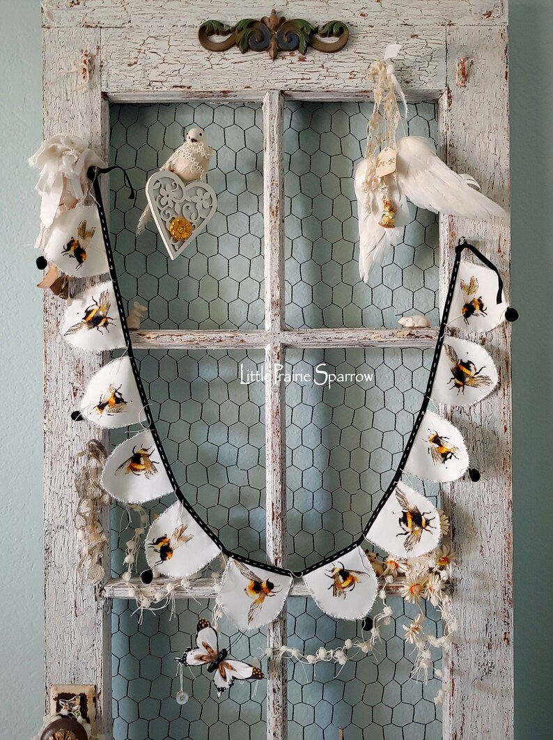Bee Garland for Modern Farmhouse Bee Themed Nursery Spring - Etsy