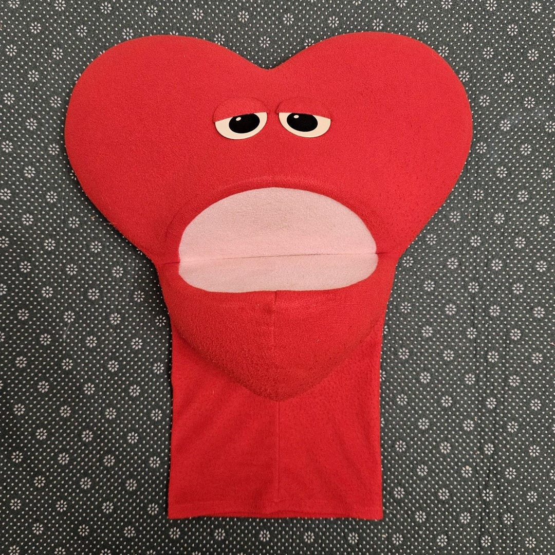 VTG Puppet Productions Heart Puppet 16 X 14 - Etsy