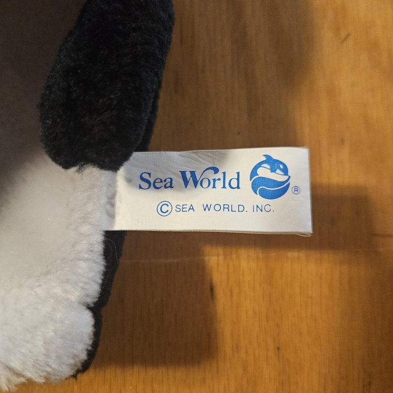 Sea World Orca Killer Whale Plush Hand Puppet Stuffed Toy Shamu Black ...