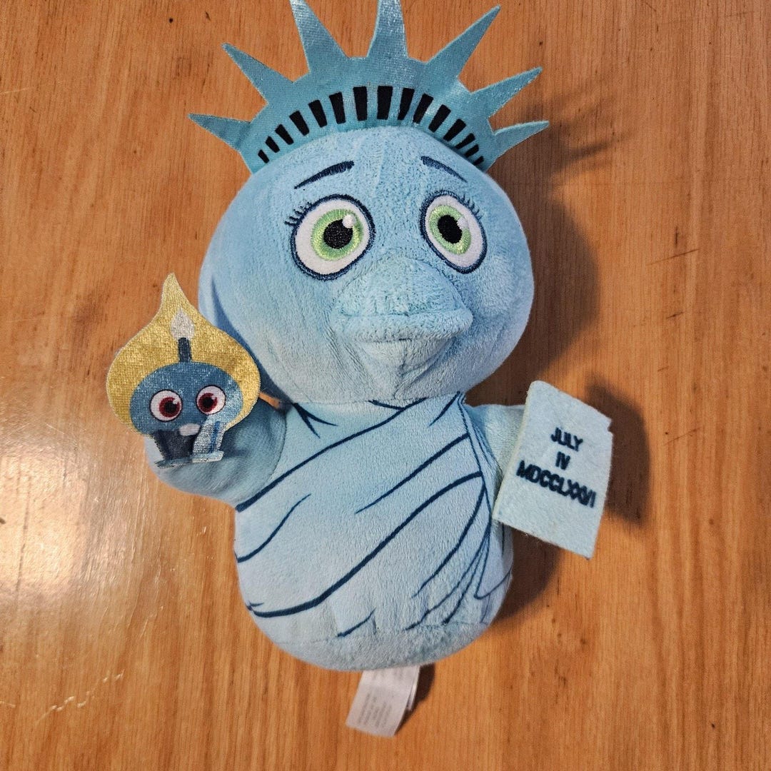 Funko Five Nights at Freddy's Liberty Chica Plush Blue Statue Liberty ...