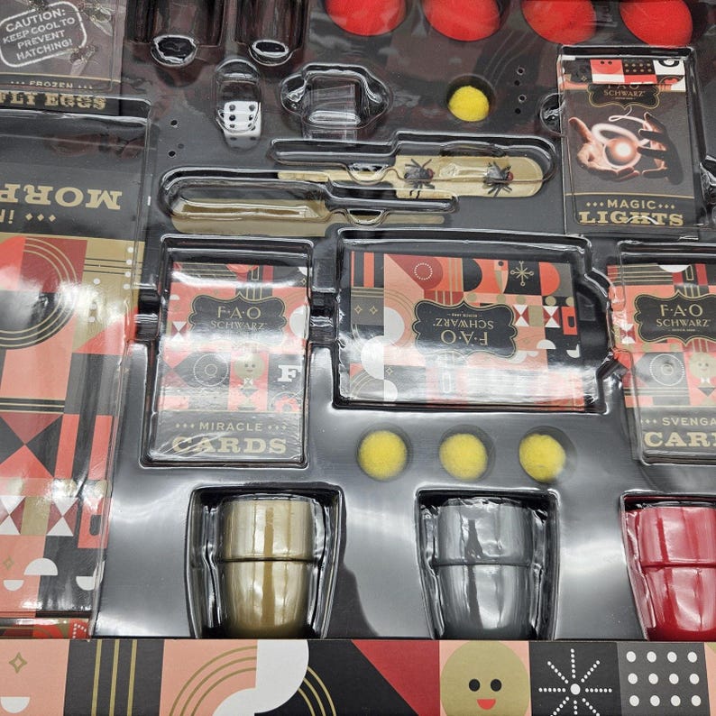 FAO Schwarz Imagic Deluxe Interactive Illusions Magic Set 46 Pieces NEW ...