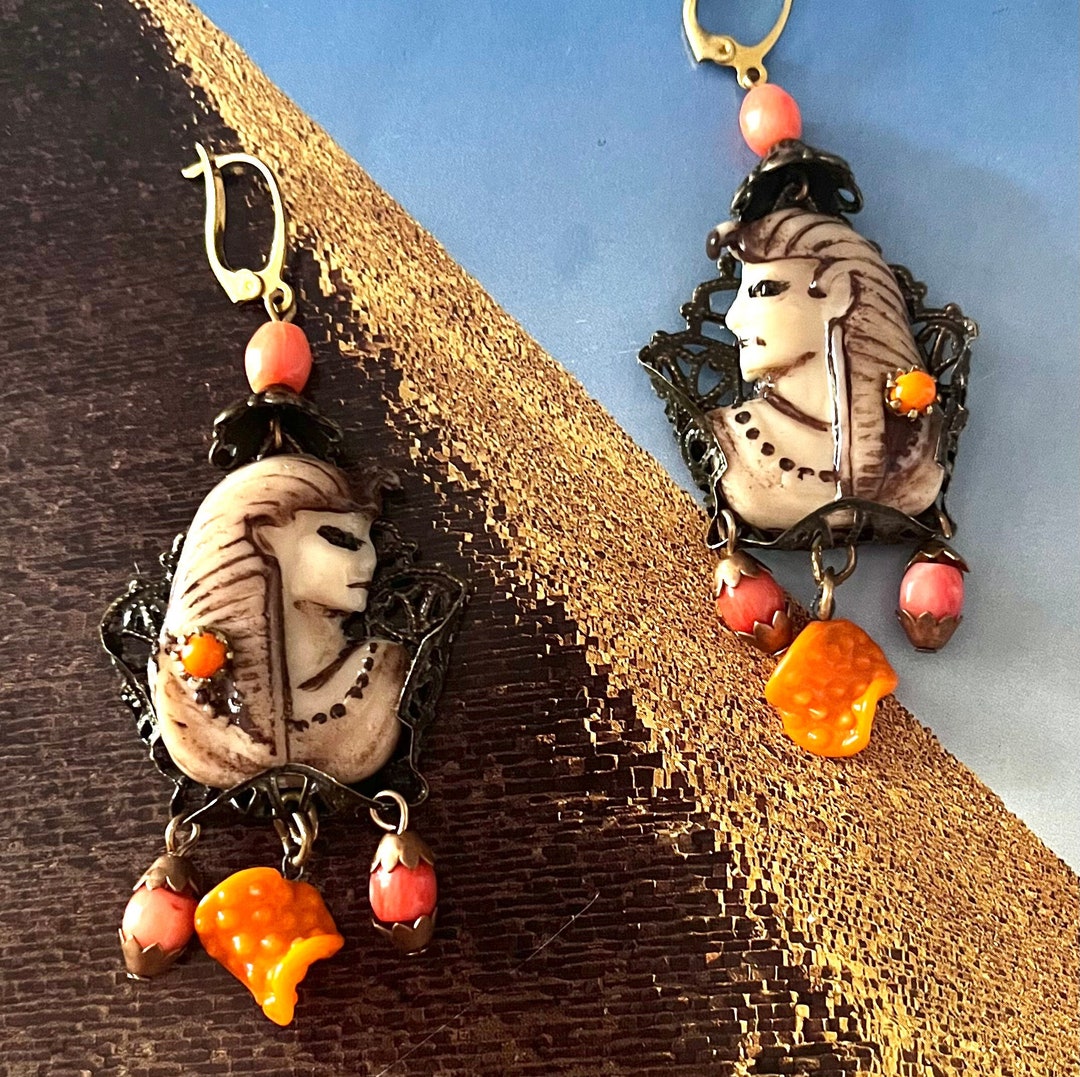 Vintage 1950s Selro, Selini Style Egyptian Revival Pharaoh Earrings ...
