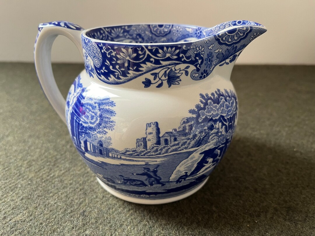 Spode, Blue Italian Pattern England Vintage Medium Round Form 0.6L 1pt ...